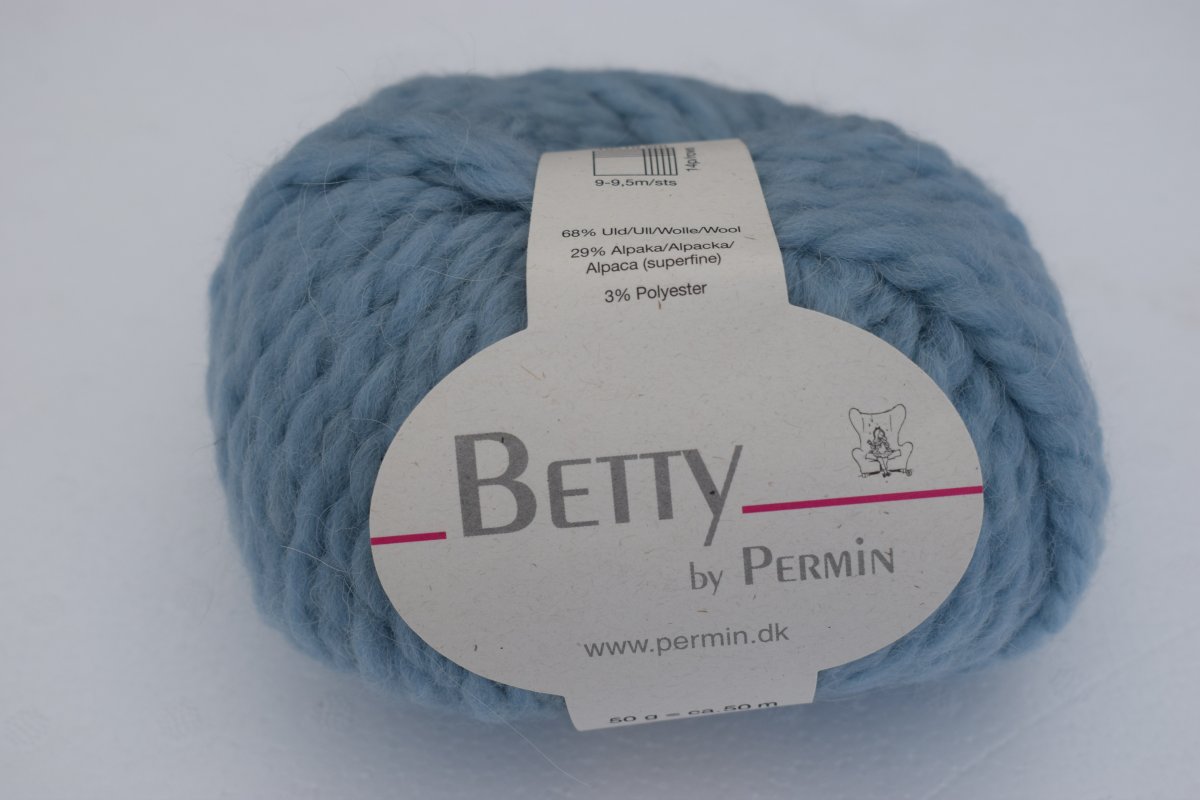 Betty Aqua - Betty by Permin - Saga Strik